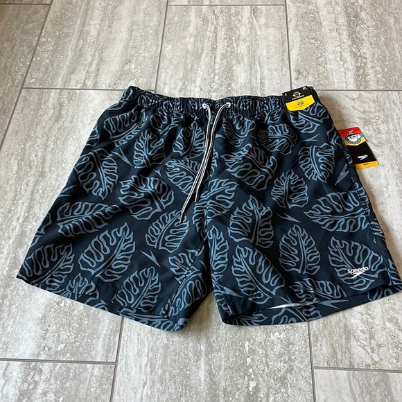Speedo | Shorts | Speedo Large Gray And Black Board Shorts With Mesh ...